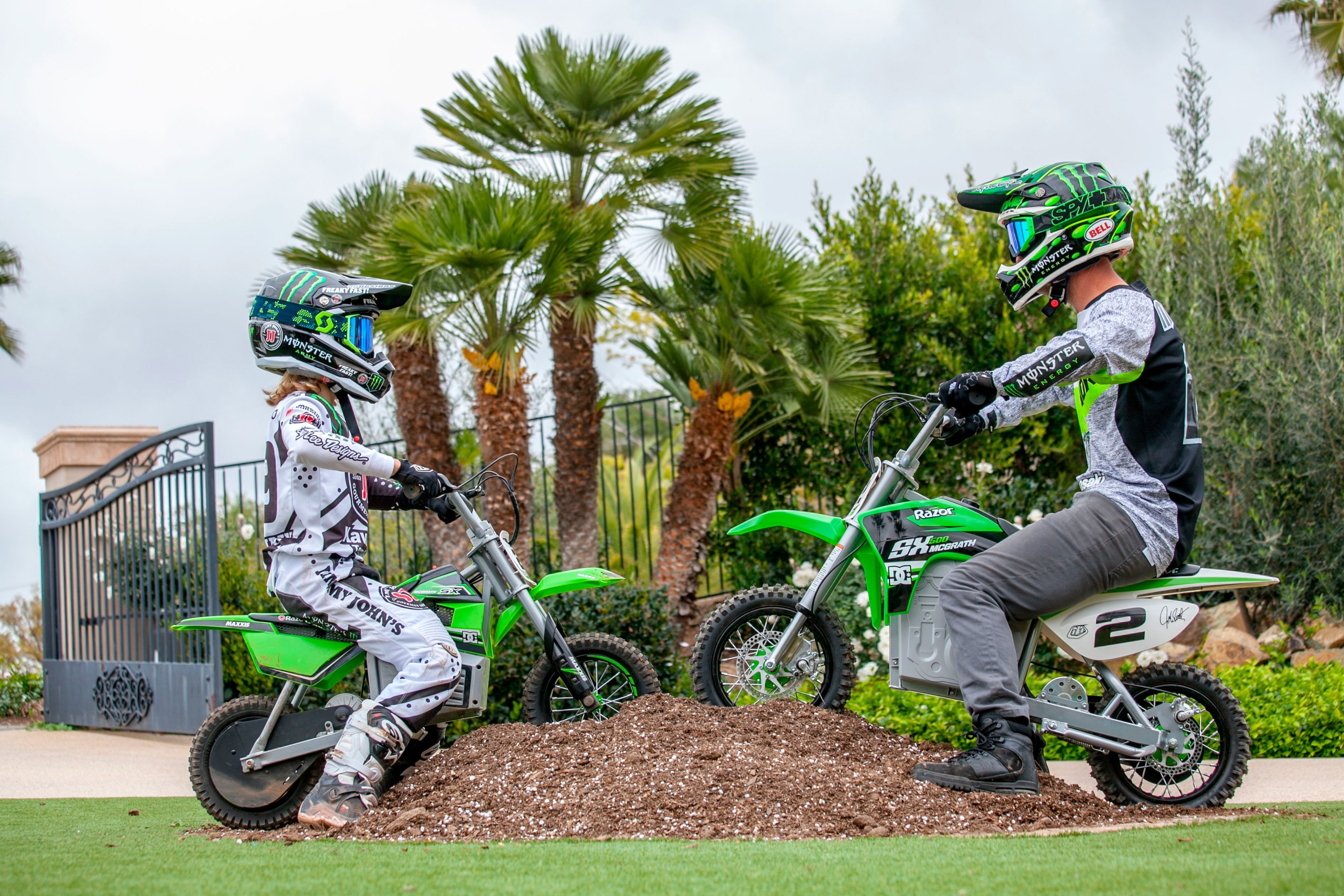 Motocicleta electrică Razor SX350 Dirt Rocket McGrath – PandaShop.md ...